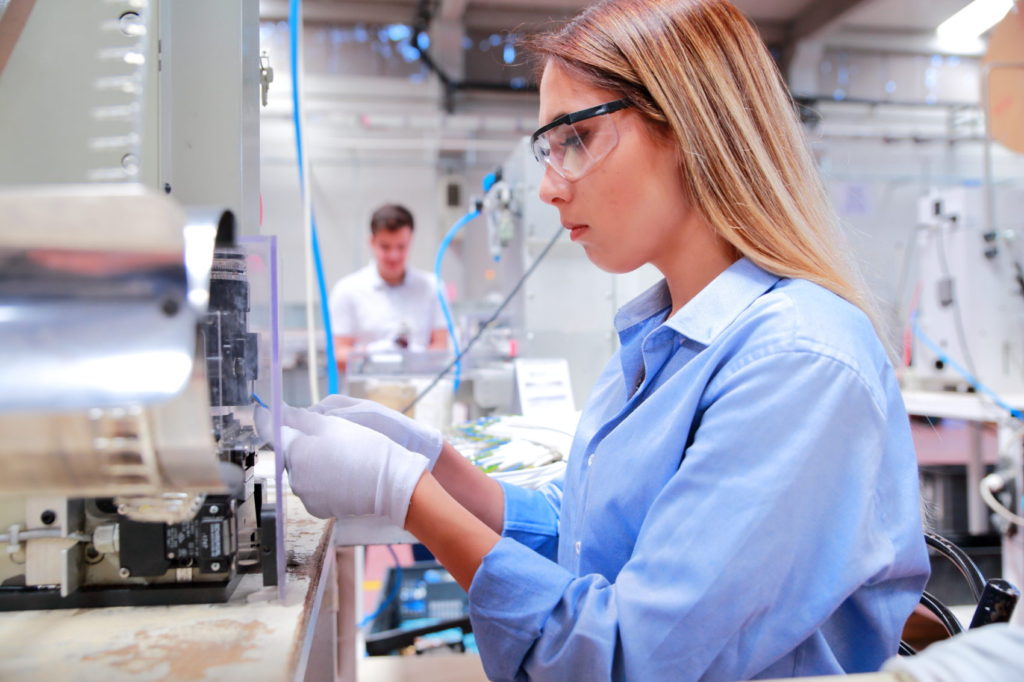 Sunrise Plastic | High-Quality Recycled Plastic and Resin